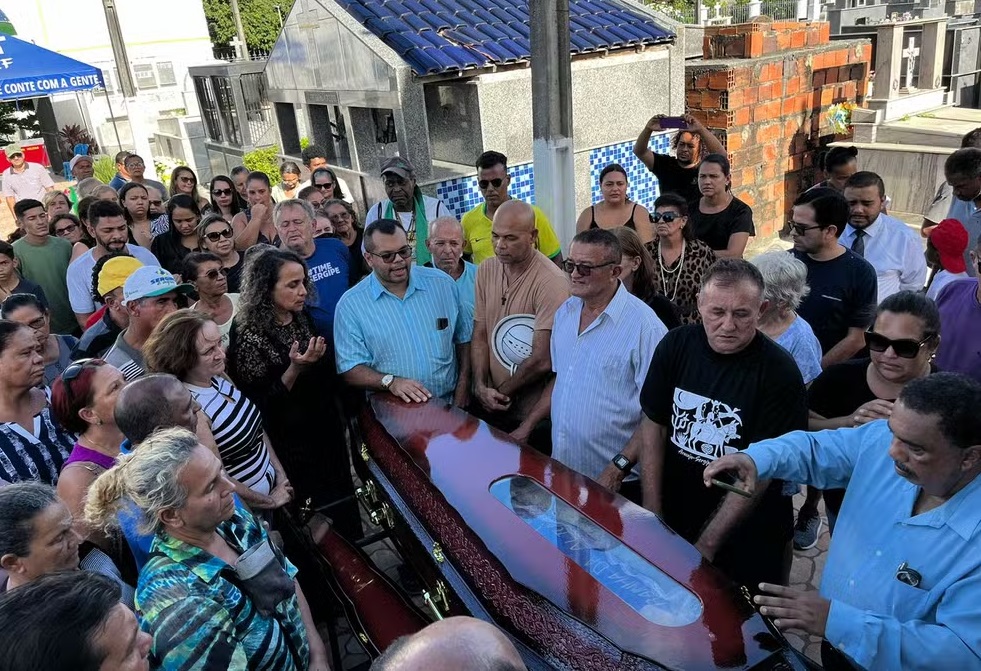Familiares e amigos se despedem de Maria Feliciana, a ‘Rainha da Altura ...